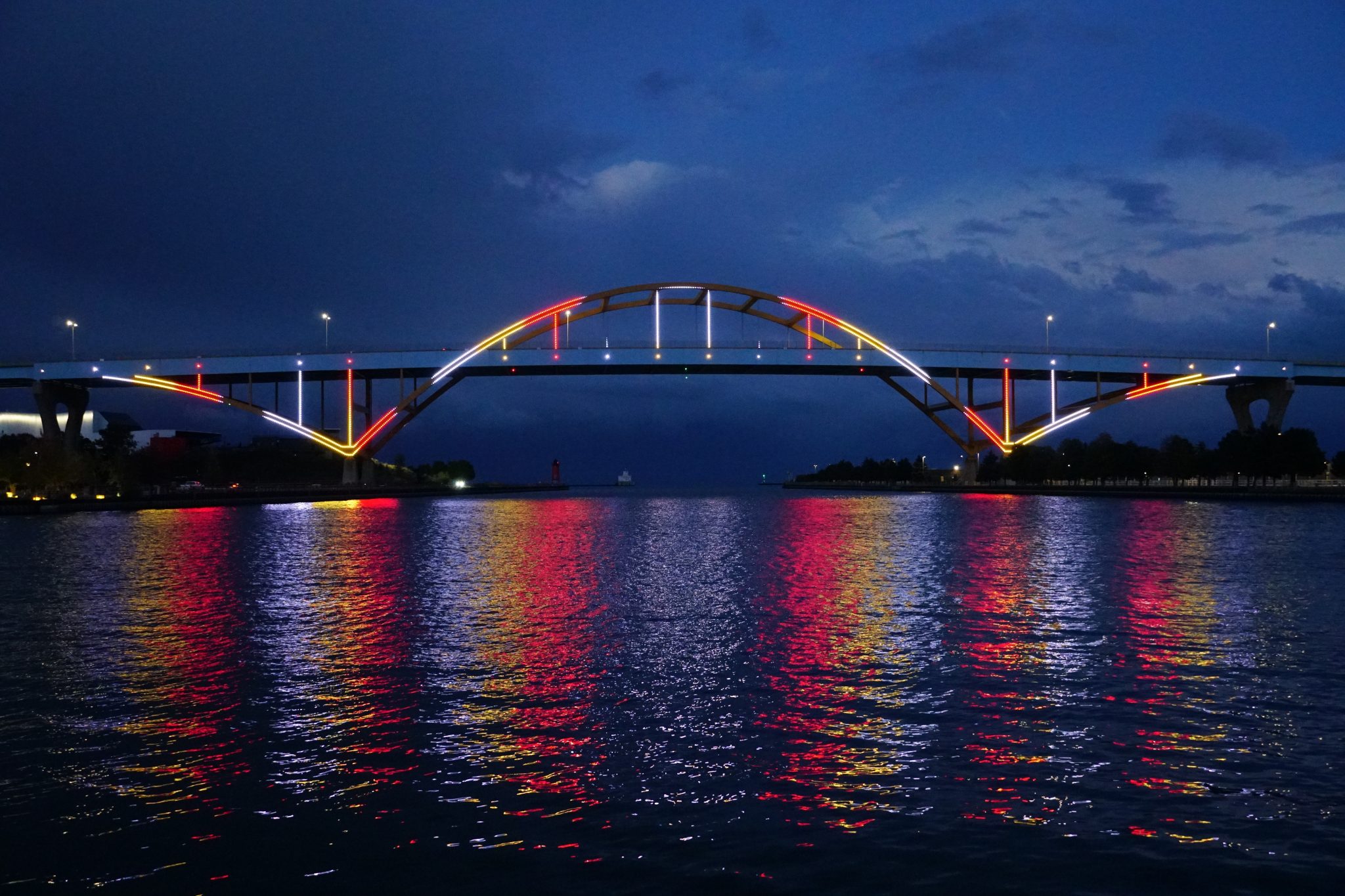 Hoan Bridge Lights up to Commemorate Indigenous Peoples’ Day - UWM Post
