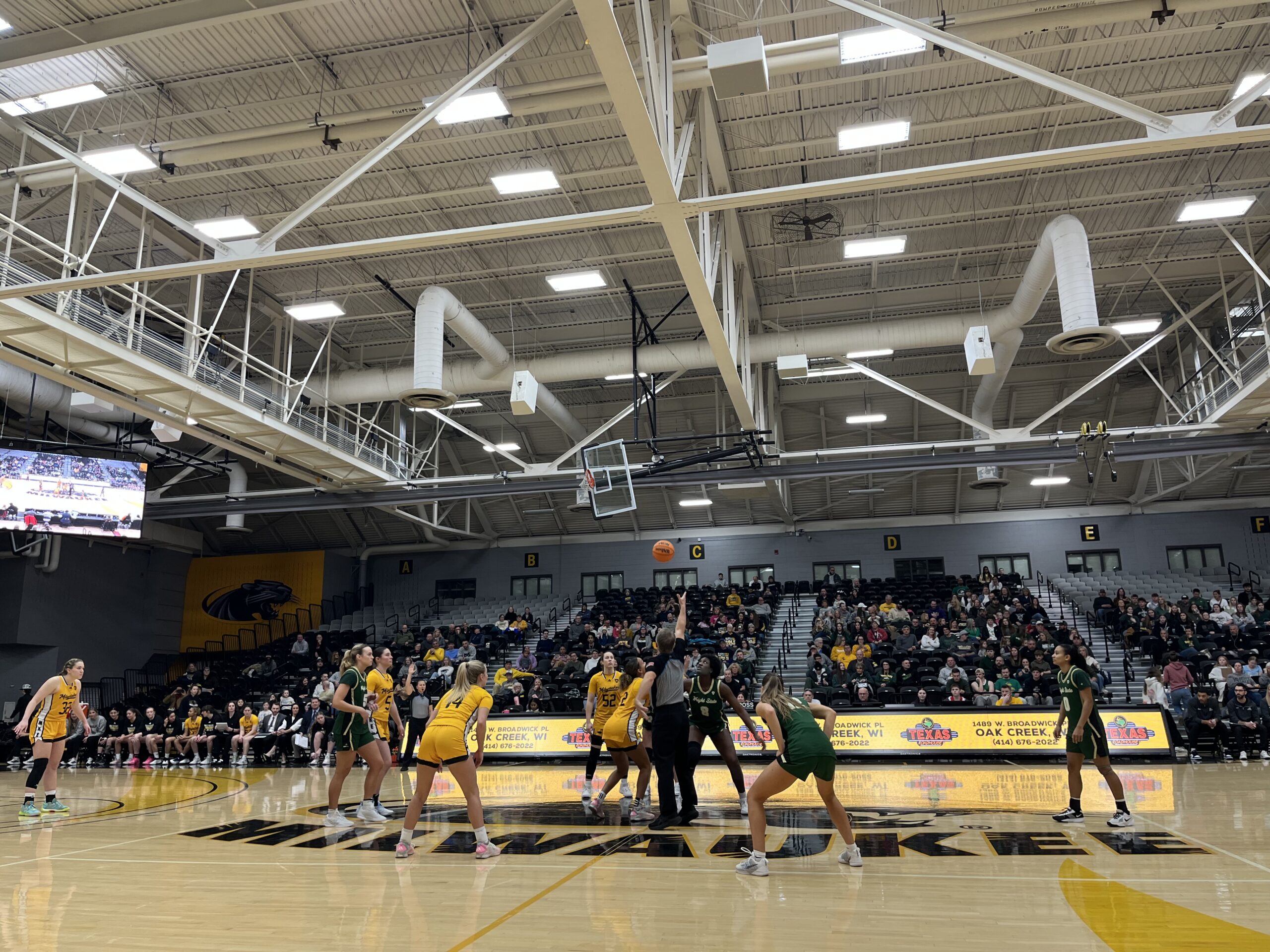 Milwaukee Women's Basketball Grab Vital Win Over Wright State